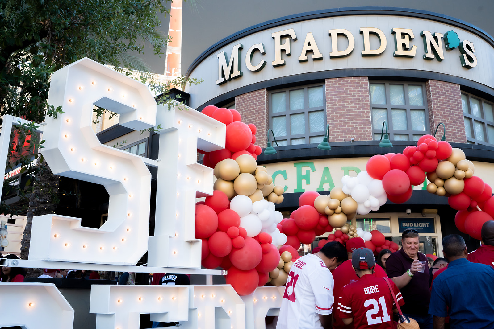 Tailgreeter - 49er Atlanta GAMEDAY TAILGATE